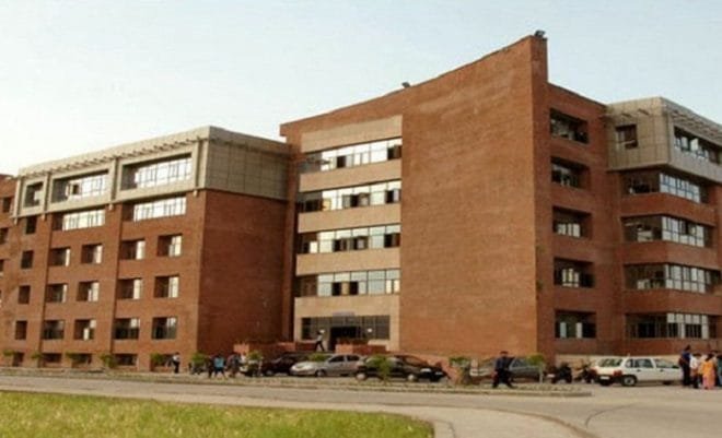 Amity Ahmedabad: Fees, Admission 2026 & Average Package